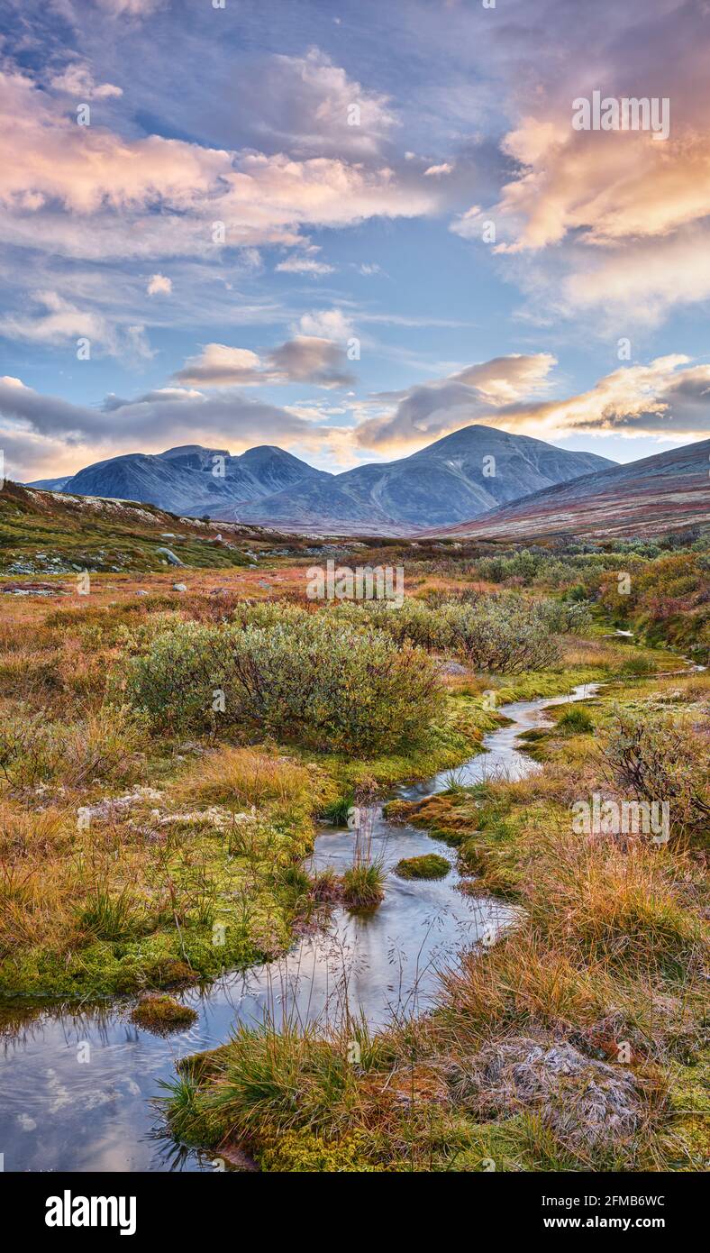 Rondslottet, Storronden, Rondane National Park, Oppland, Norway Stock ...