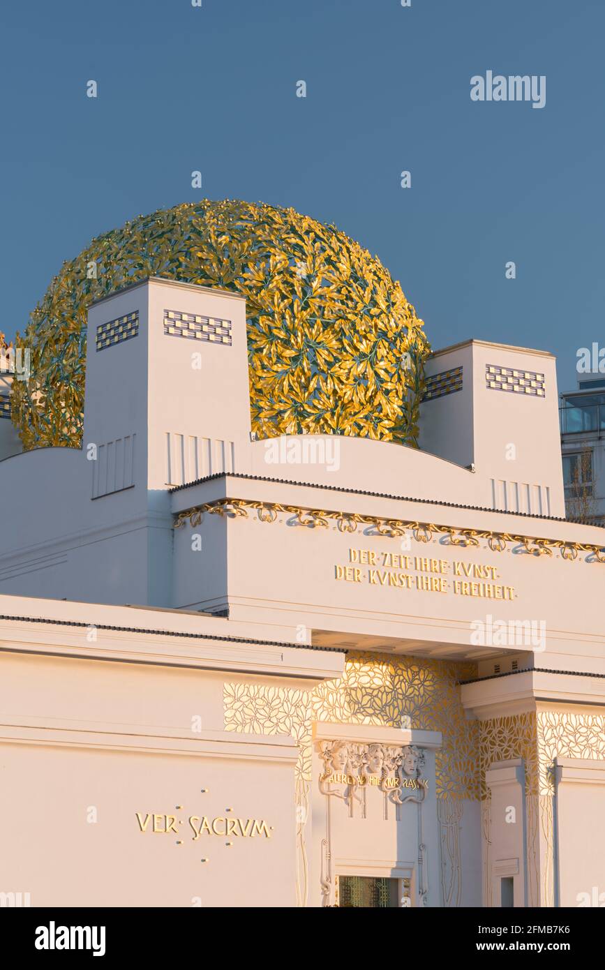 Secession house vienna hi-res stock photography and images - Alamy