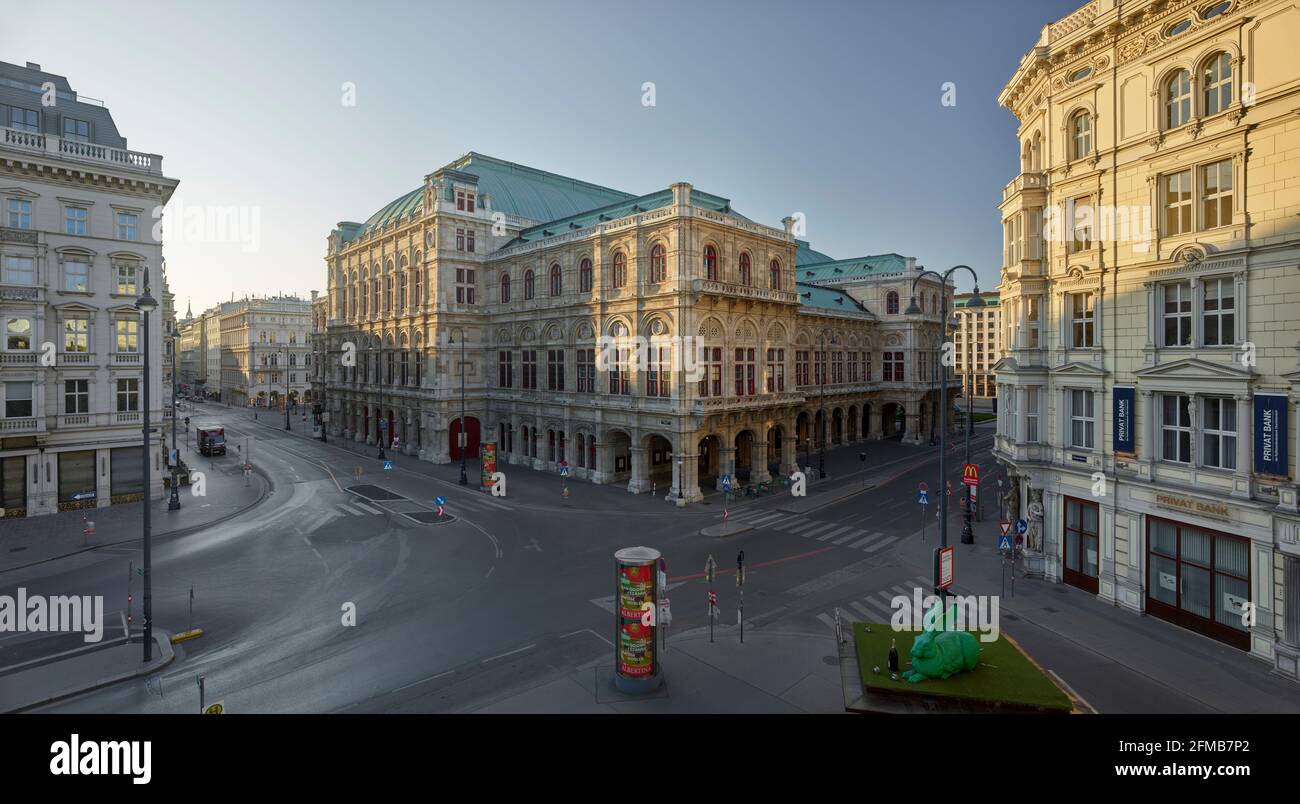 Vienna State Opera from the Albertina, 1st district Innere Stadt ...