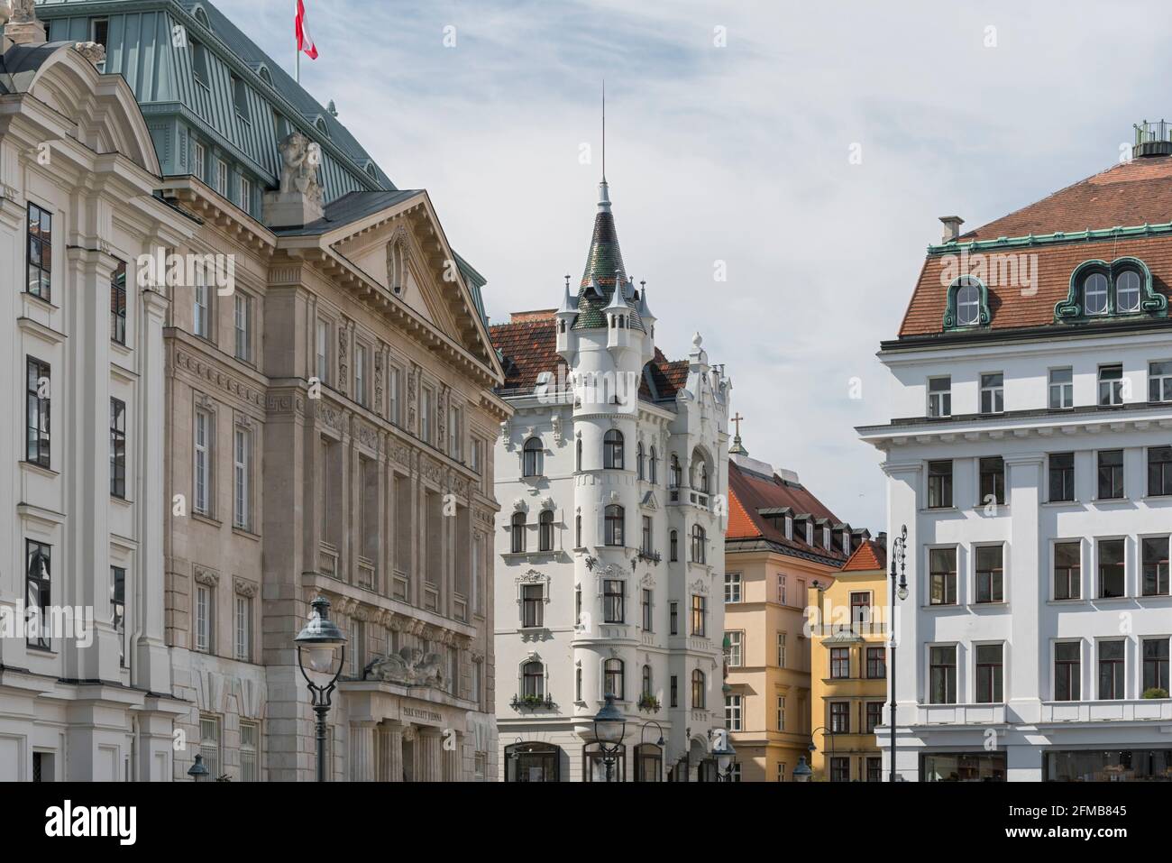 Historical building vienna hi-res stock photography and images - Alamy