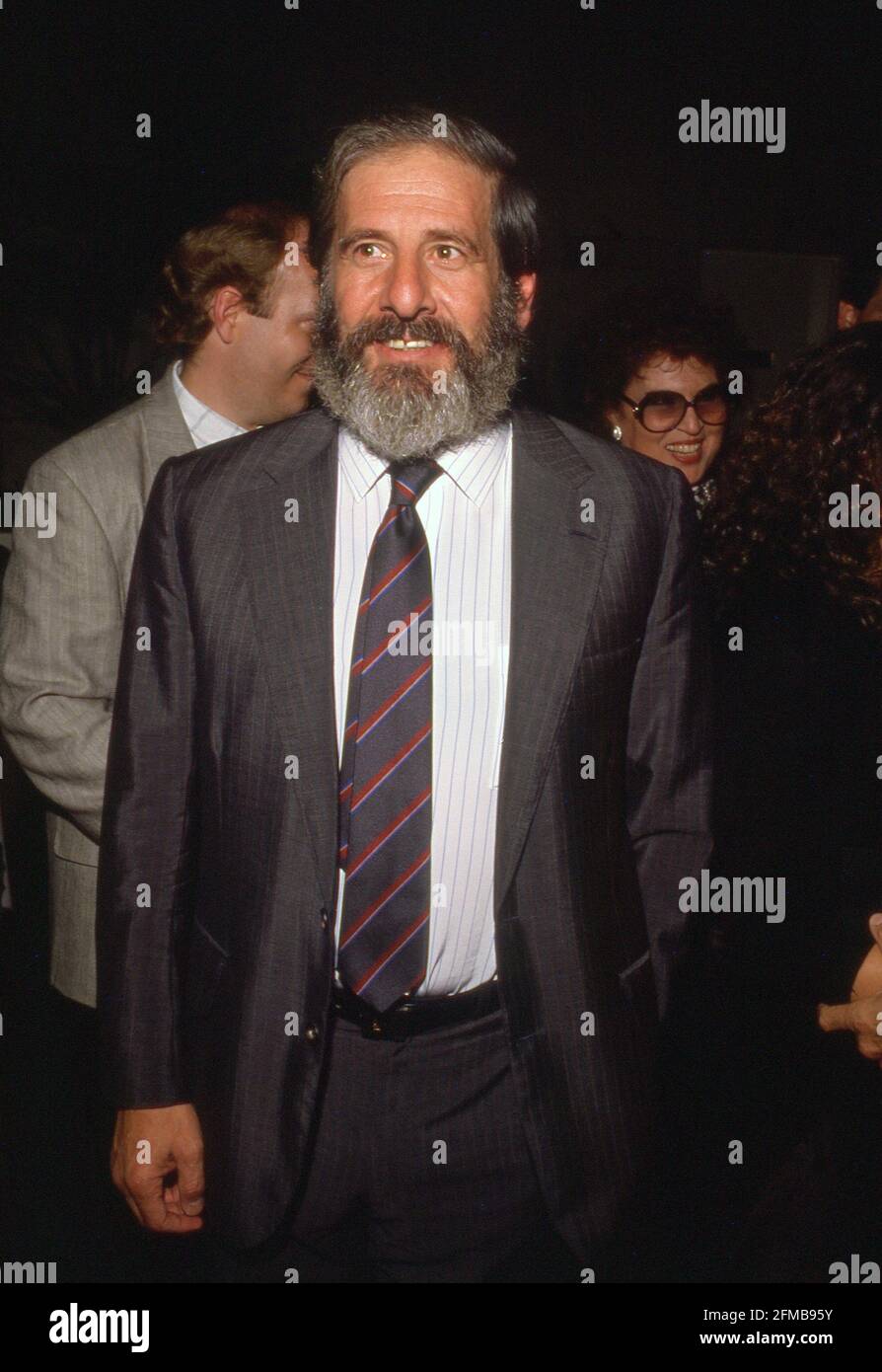 Topol at the opening of "Fiddler On The Roof" on July 26, 1989 at the ...