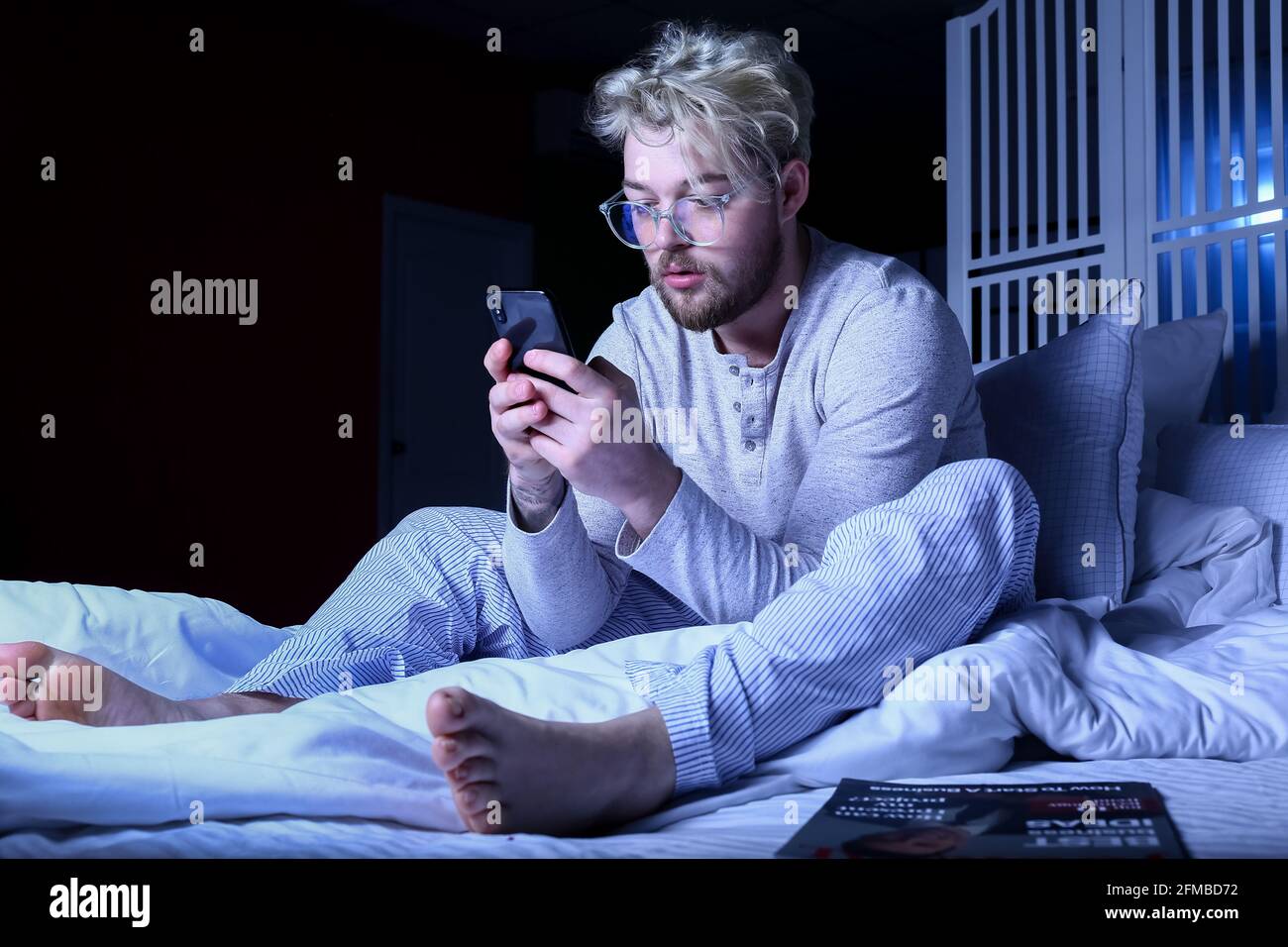 Night vision bed hi-res stock photography and images - Alamy