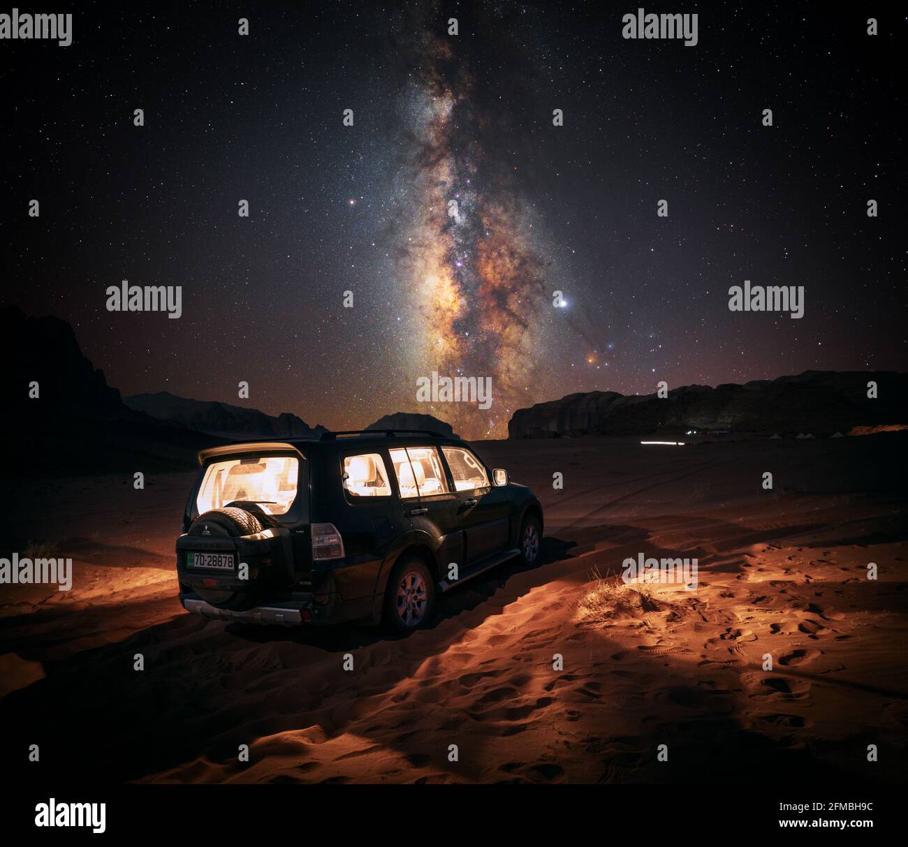 Wadi rum night hi-res stock photography and images - Alamy