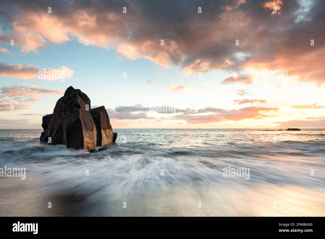 Rocks and beautiful environment hi-res stock photography and images - Alamy