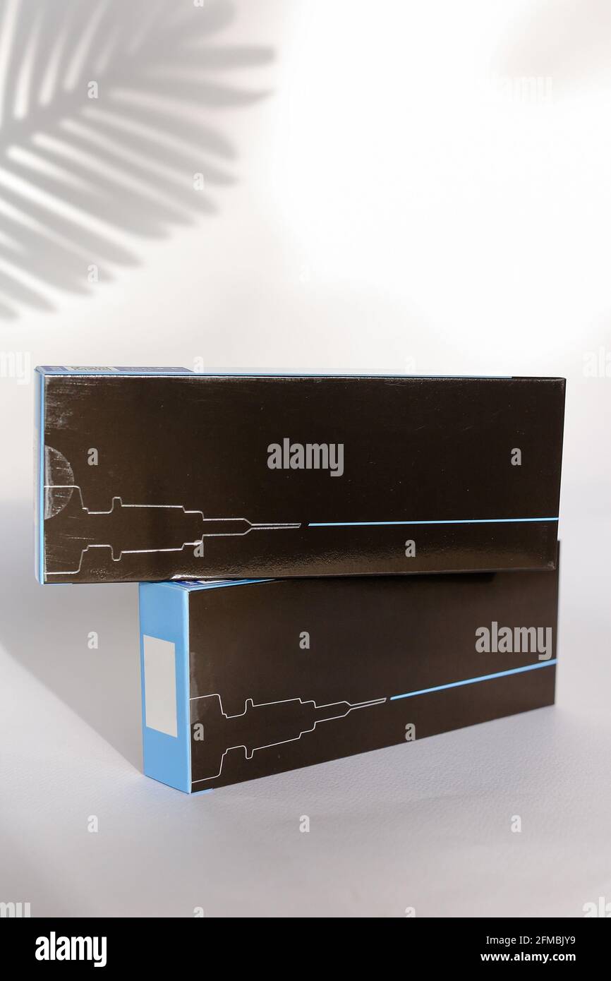 Paper box with Syringe with needle and vial, Covid-19 vaccines ...