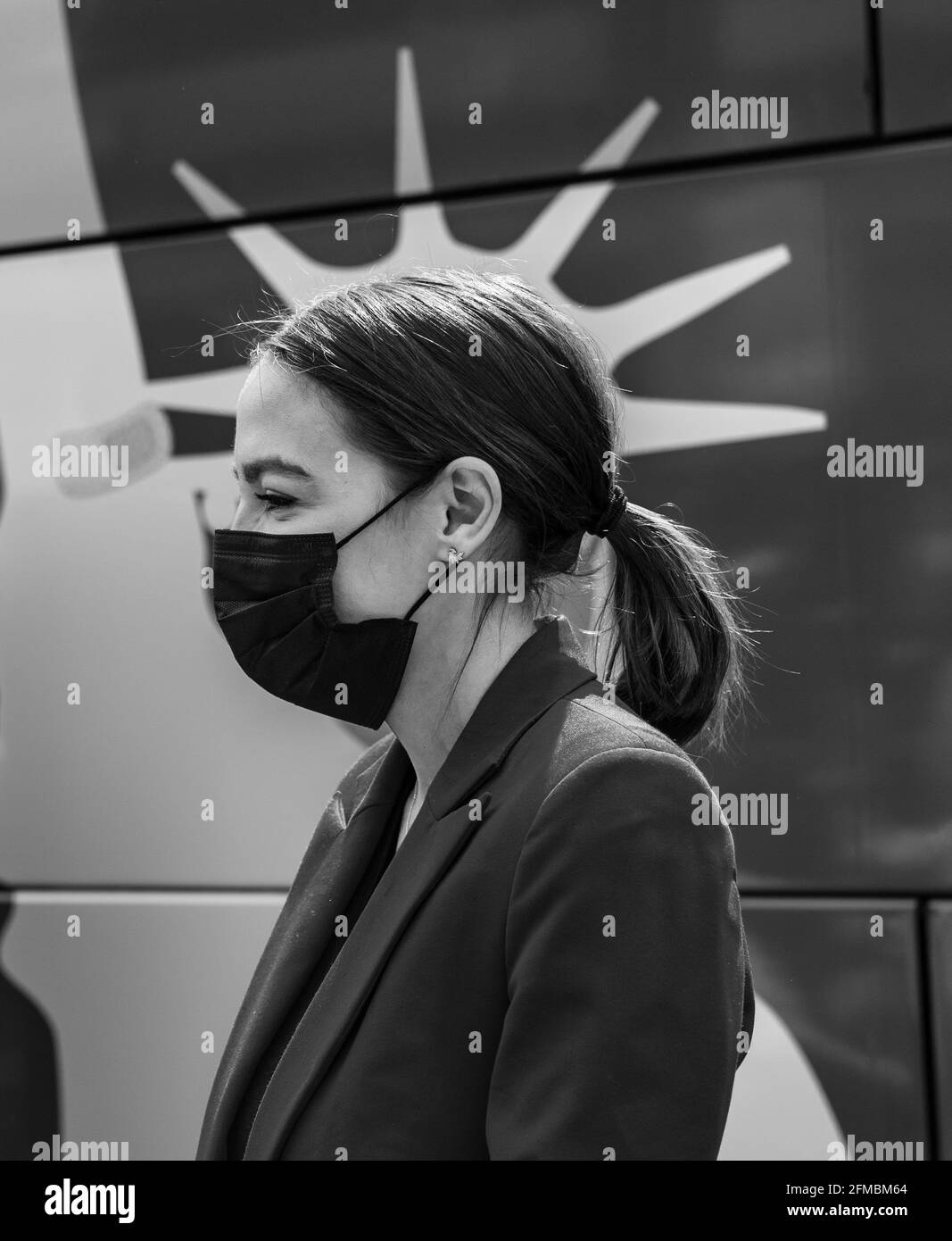 Representative alexandria ocasio cortez Black and White Stock Photos ...