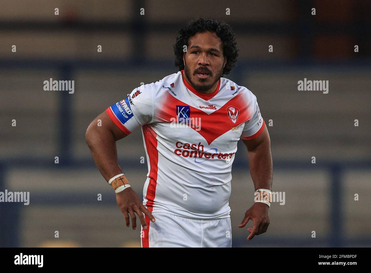 Agnatius Paasi (17) of St Helens during the game Stock Photo - Alamy