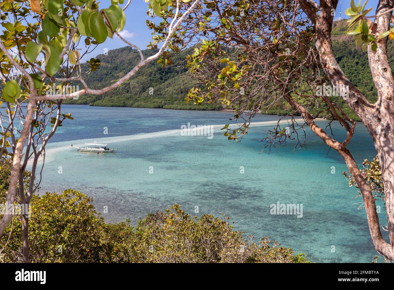 Snake Island, aka Vigan Island, showing sand bar, El Nido, Palawan ...