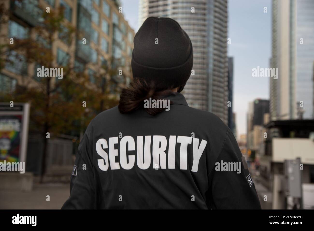 Female security guard hi-res stock photography and images - Alamy