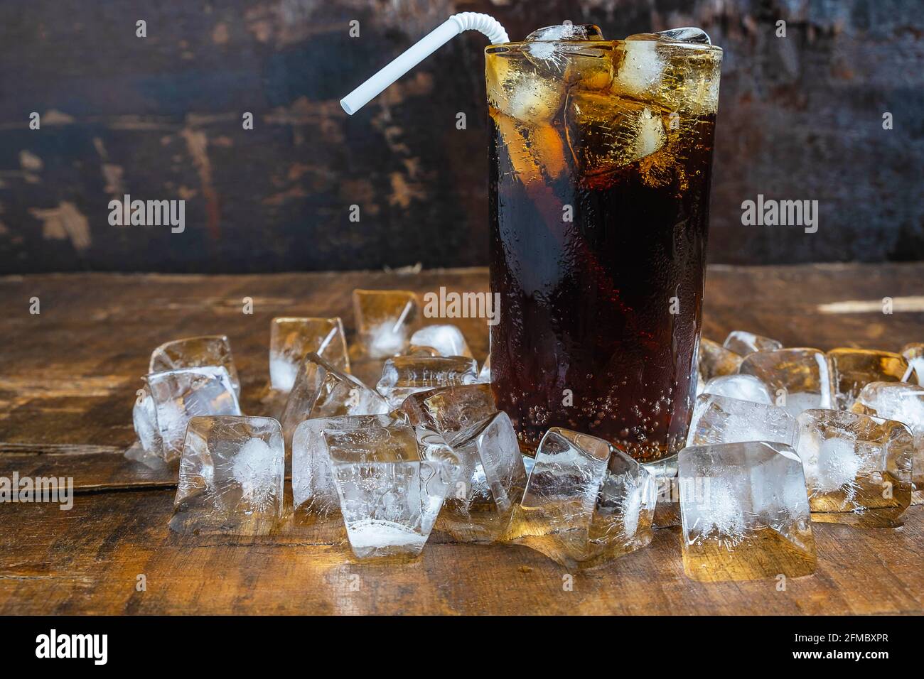 Cola drinks, black soft drinks and refreshing ice Stock Photo - Alamy