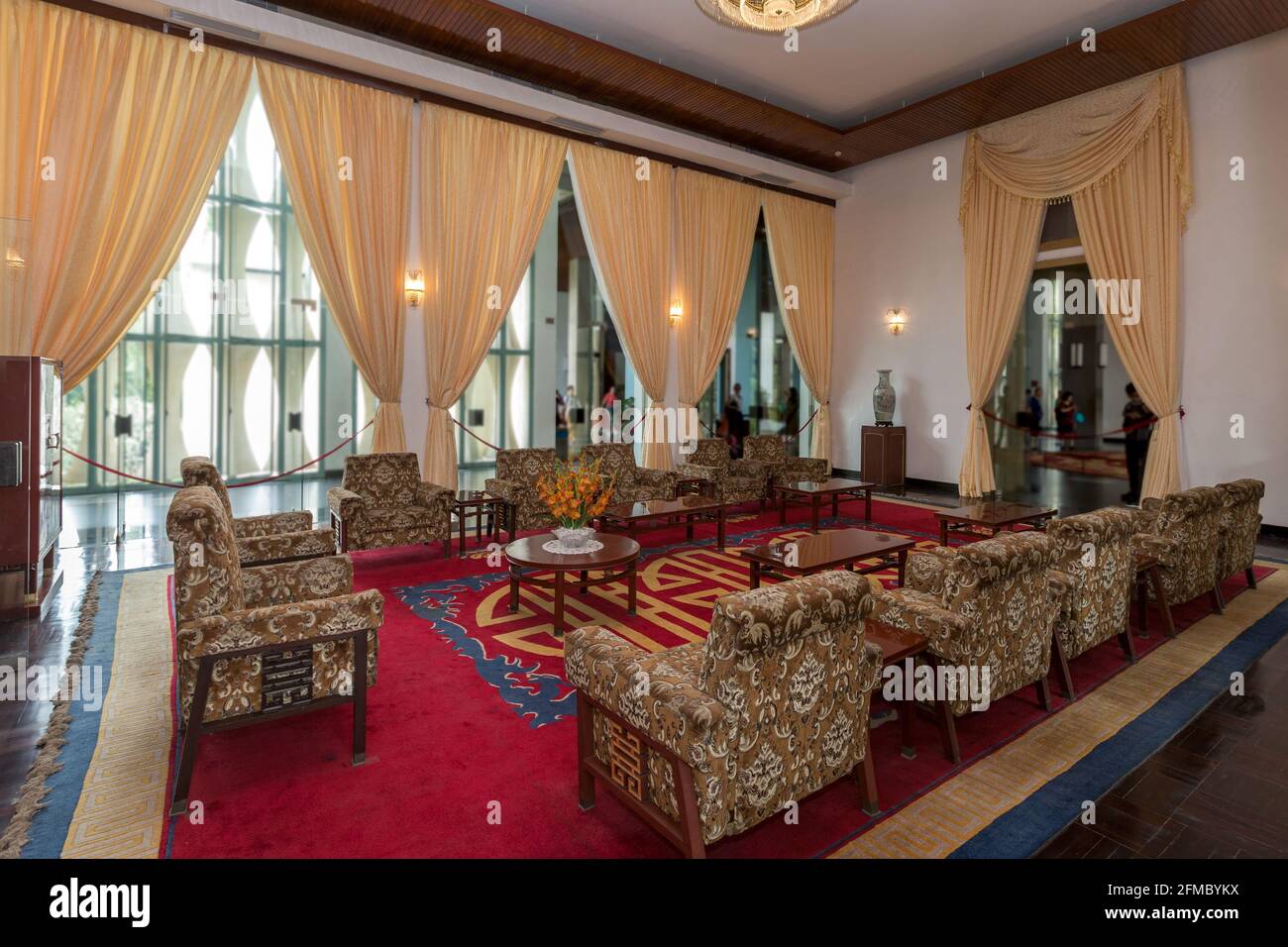 Presidential Reception Rooms, for Vietnamese dignitaries who sat at the ...