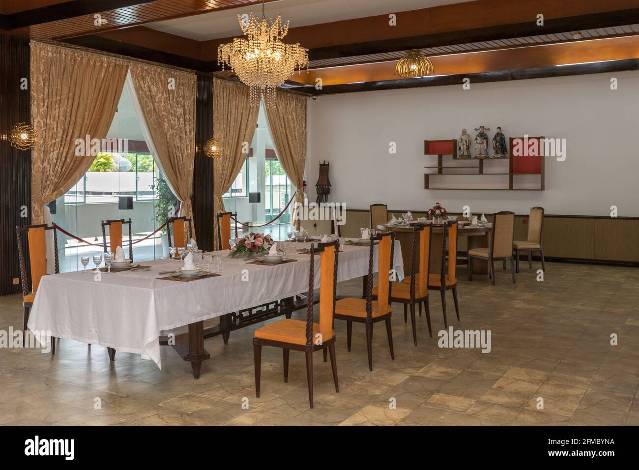 First lady dining room with Asian round table and Western Long Table ...