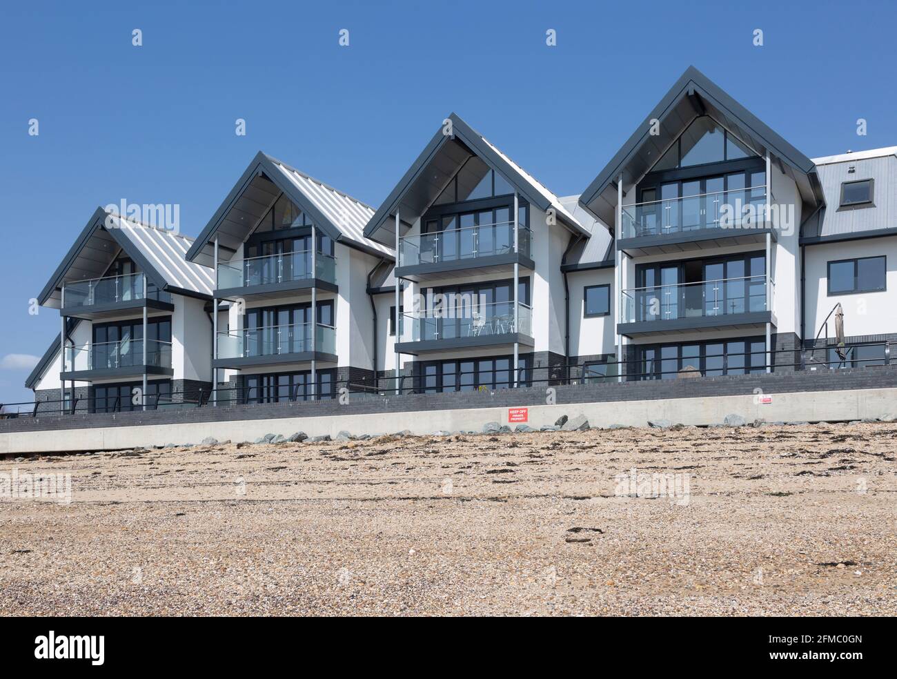 Beachfront housing development hi-res stock photography and images - Alamy