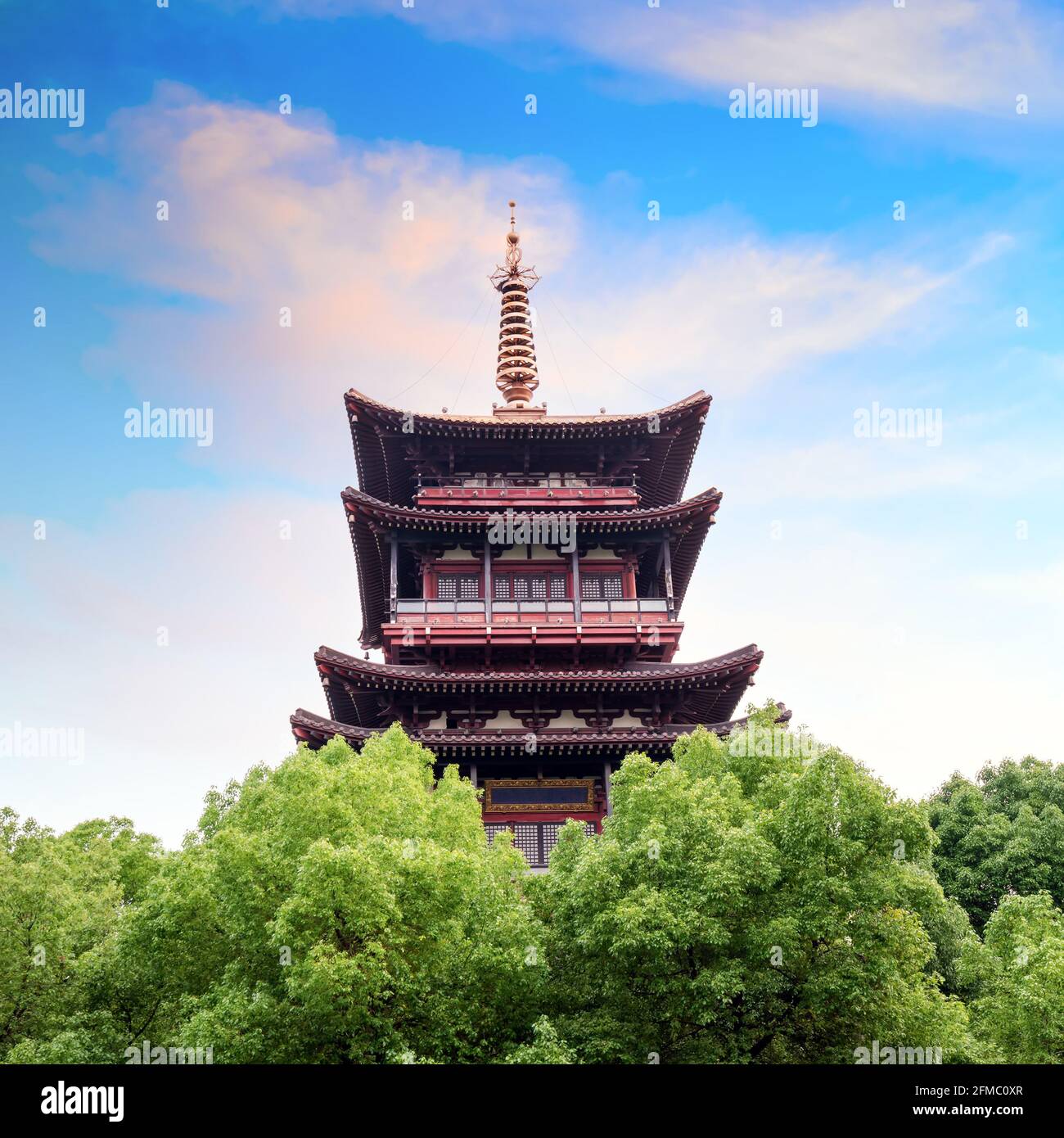 Traditional classical pavilion, Hangzhou, China Stock Photo - Alamy