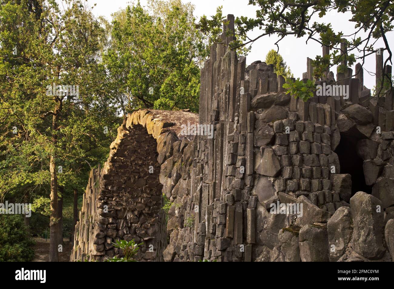 Bridge of Devil (Rakotzbrucke) over Rakotzsee lake at Park Kromlau near ...