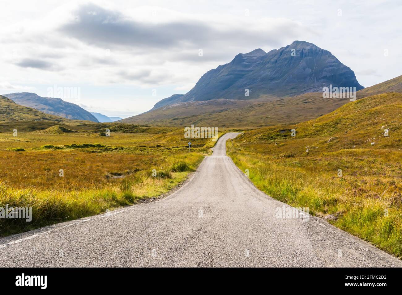Single track route hi-res stock photography and images - Alamy