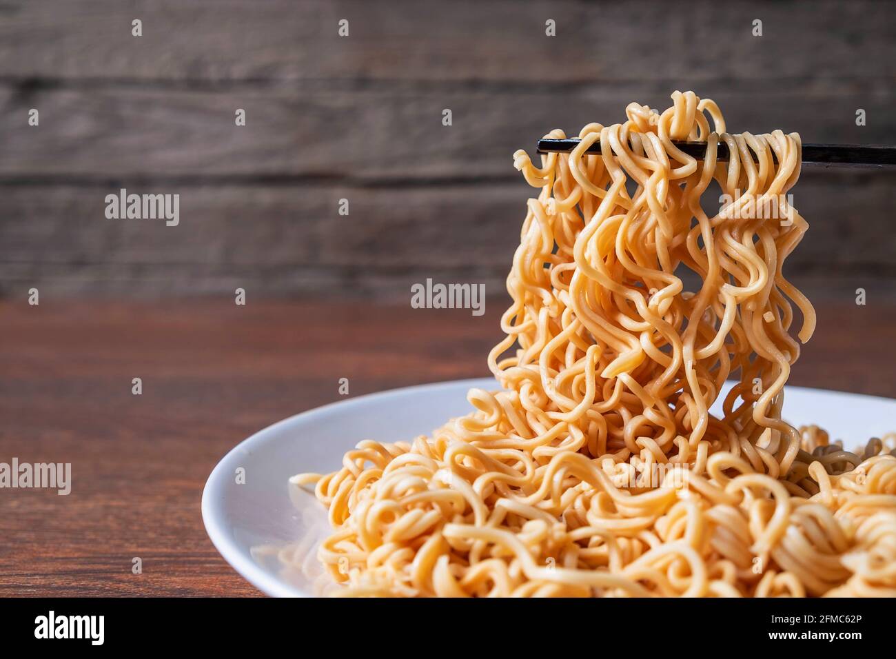 Instant noodles cooking eat hi-res stock photography and images - Alamy