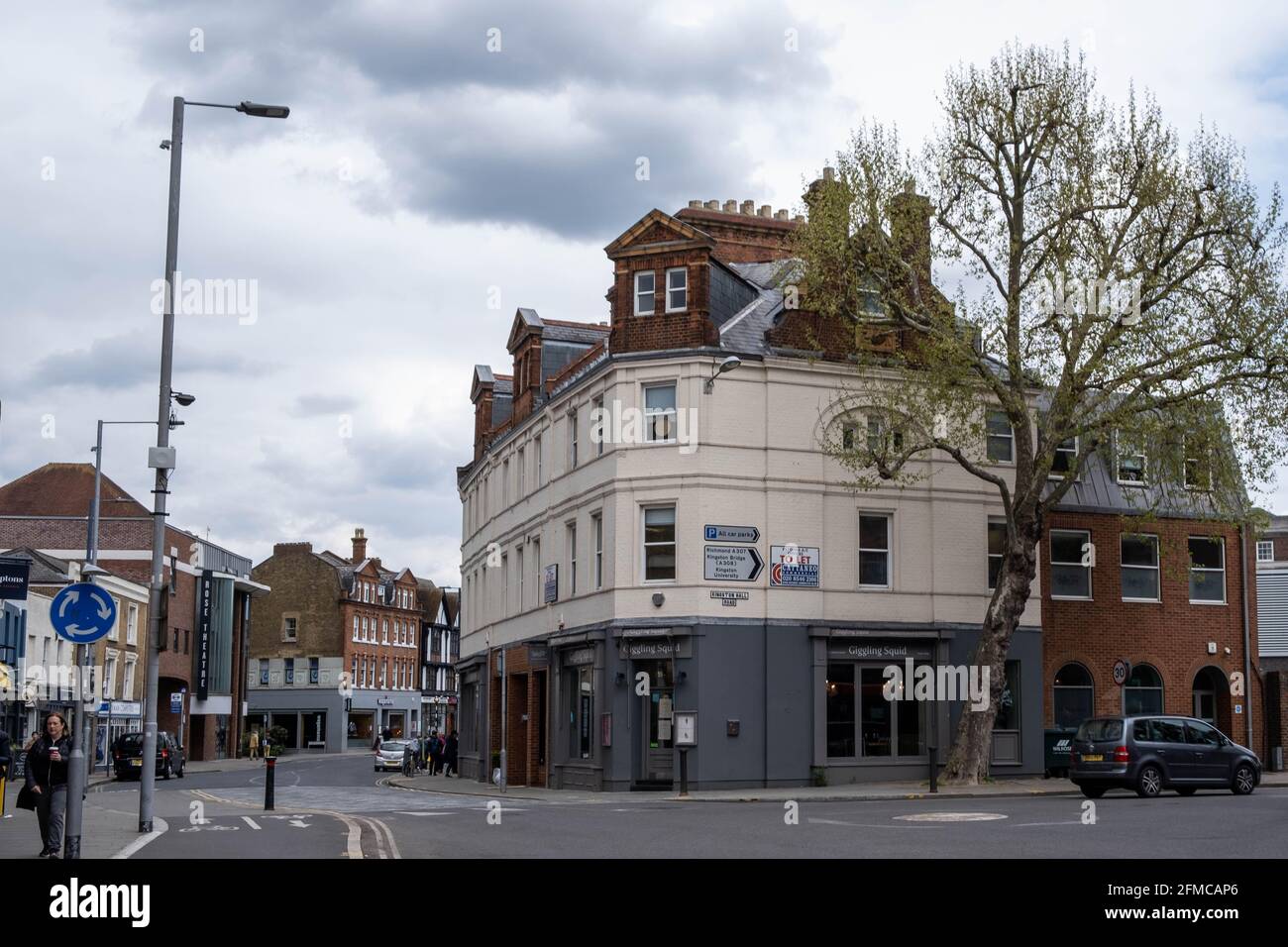 Uk mini roundabout hi-res stock photography and images - Alamy