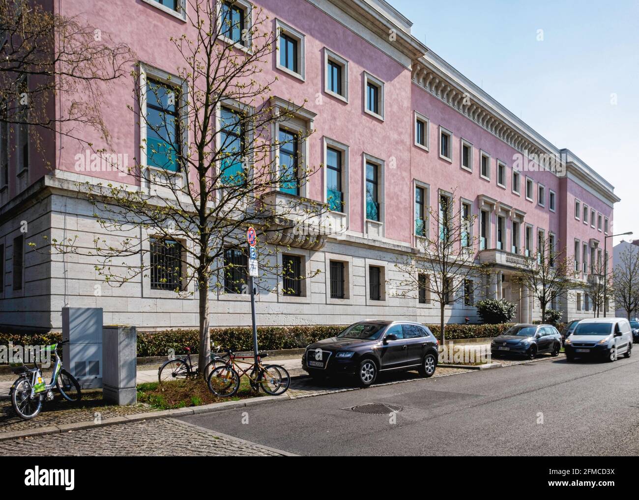 Italian Embassy, Hiroshimastrasse 1, Tiergarten-Berlin,Germany ...