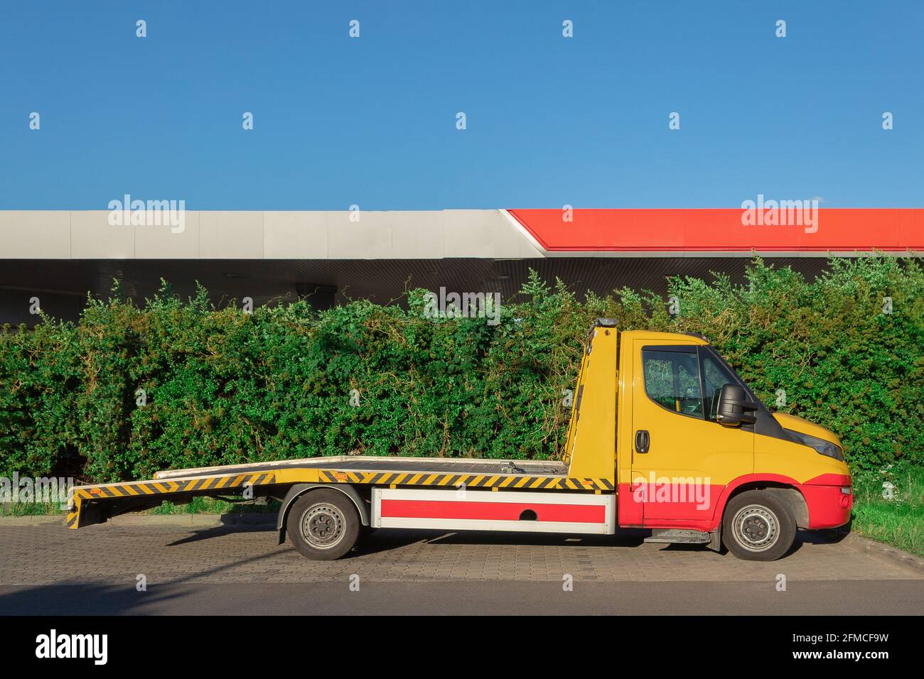 Emergency evacuation from vehicle hi-res stock photography and images ...