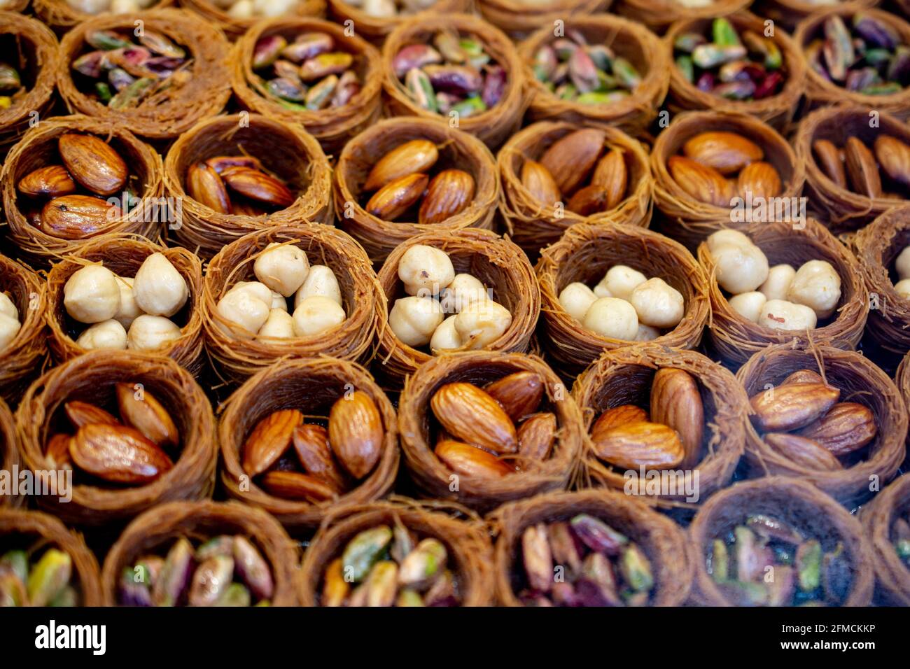 Kunefe kunafa turkish dessert cooking hi-res stock photography and ...