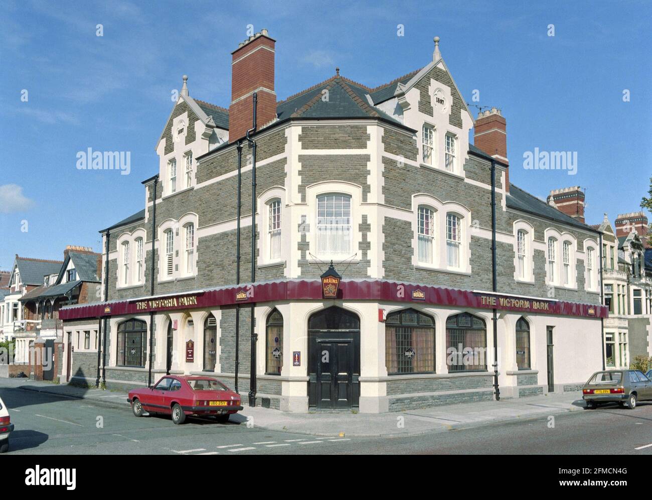 The Victoria Park Pub, Canton Cardiff 1989 Stock Photo - Alamy