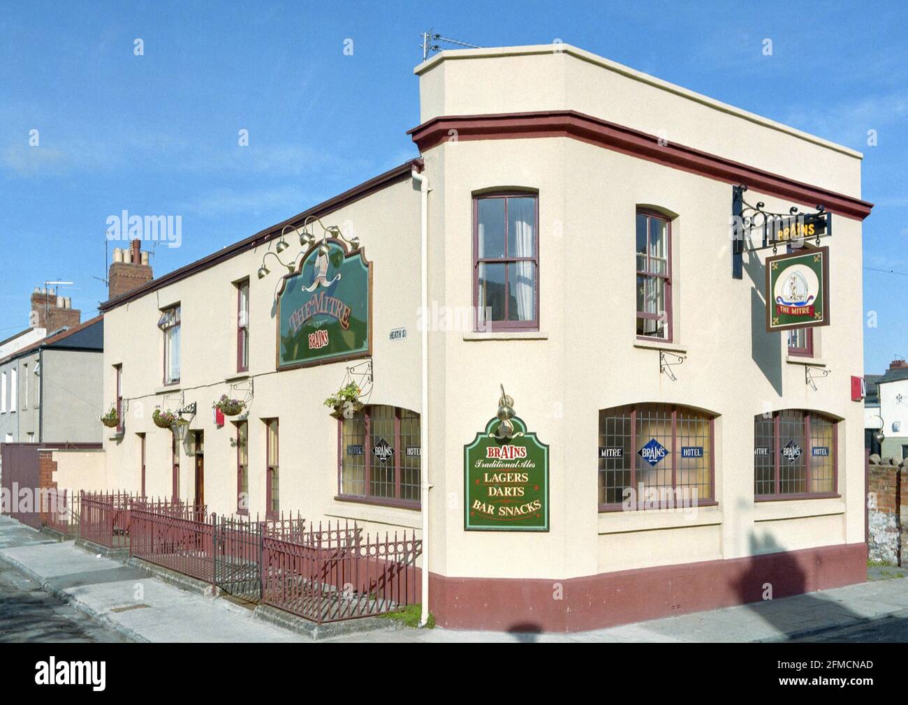 The mitre pub hi-res stock photography and images - Alamy