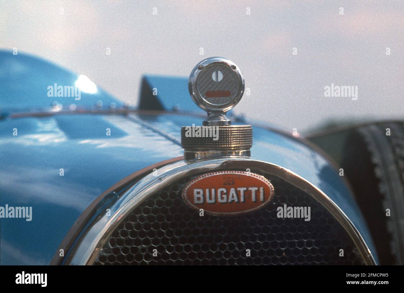 The iconic badge and radiator of a 1930s Bugatti sports car Stock Photo ...