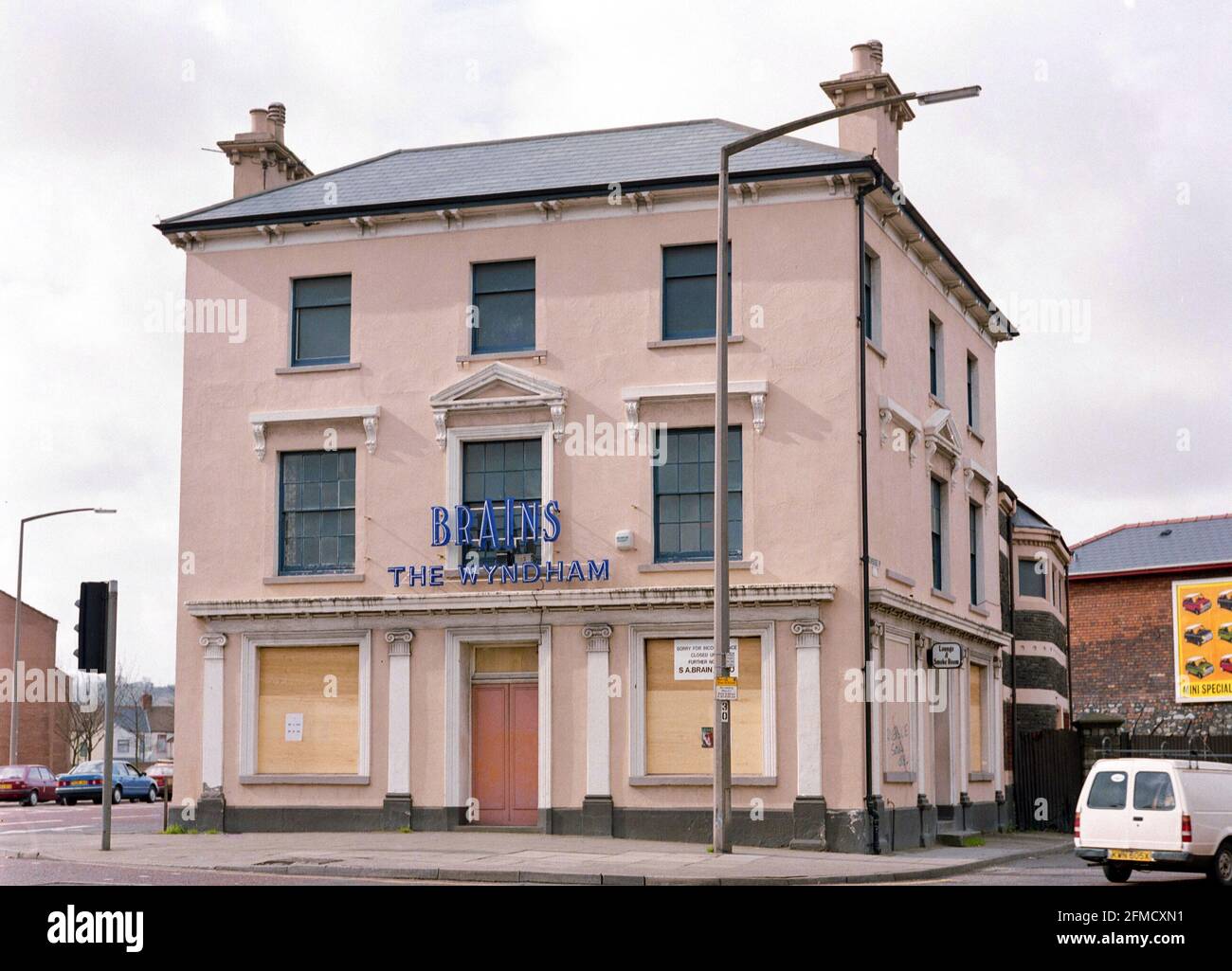 The Wyndham Pub, Canton, Cardiff, 1989 Stock Photo - Alamy