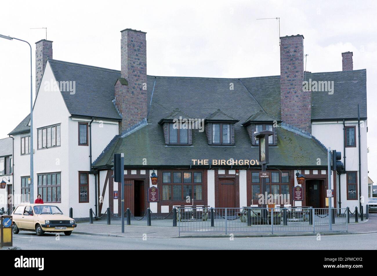The Birchgrove Pub, Birchgrove, Cardiff, 1989 Stock Photo - Alamy