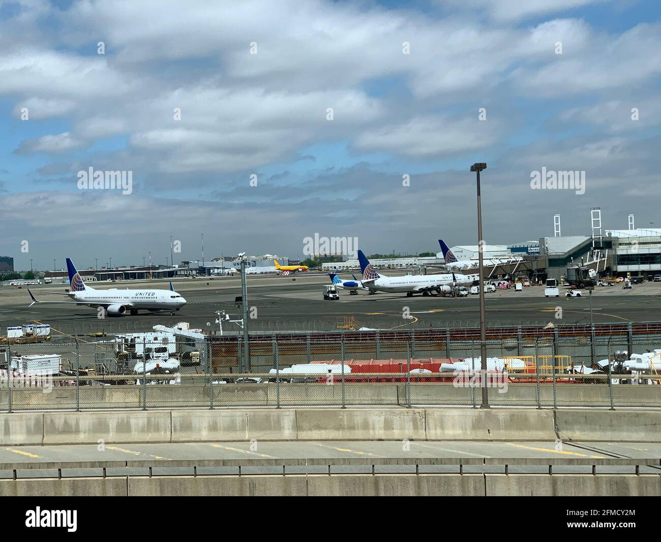 Airtrain monorail hi-res stock photography and images - Alamy