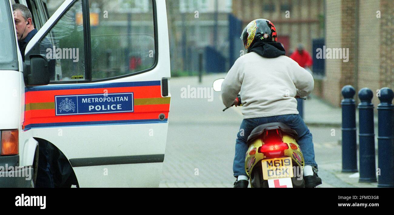 Police presence on the streets of Peckham November 2000 Stock Photo - Alamy
