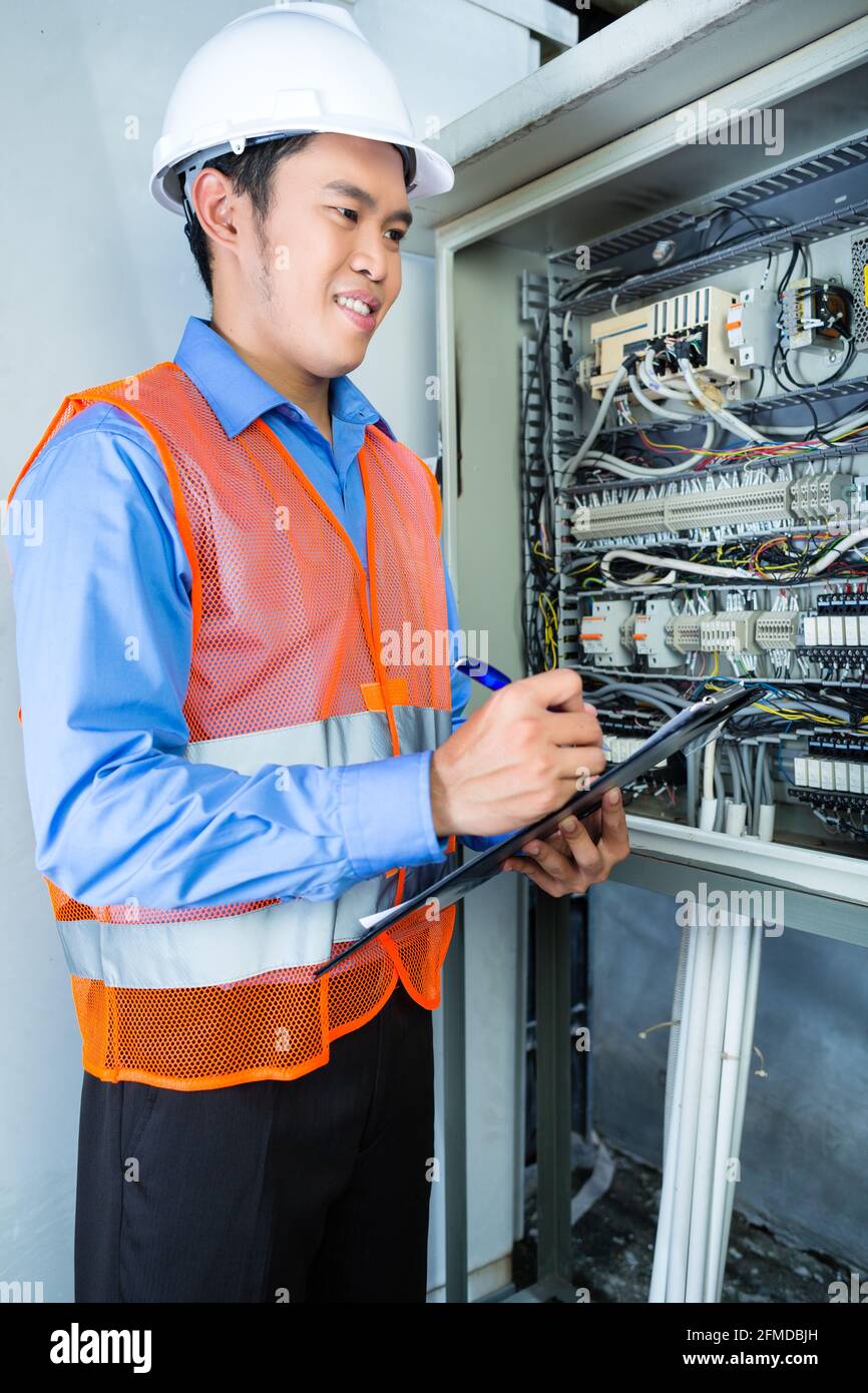 Breaker box hi-res stock photography and images - Alamy