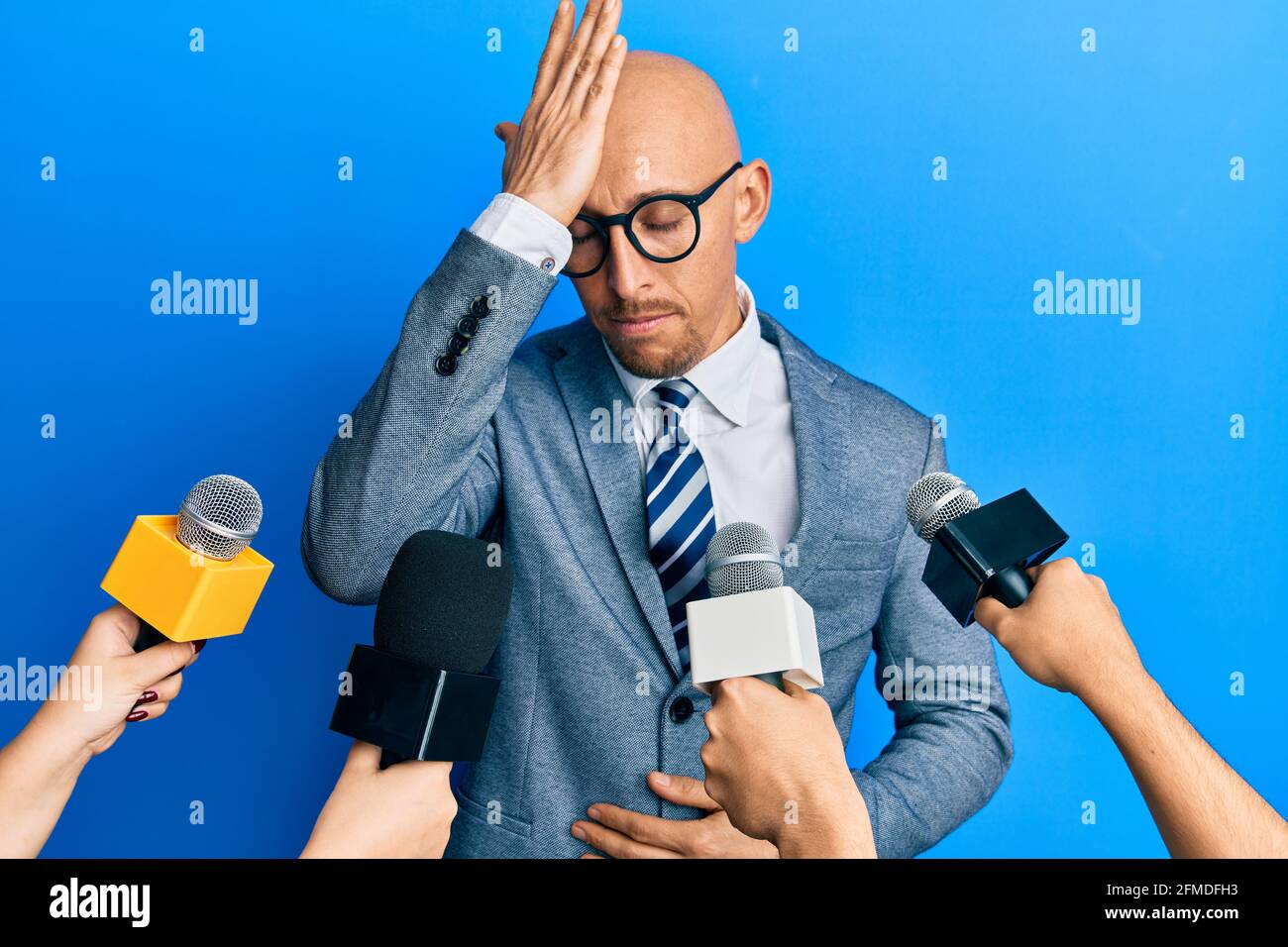 Reporters press con hi-res stock photography and images - Alamy