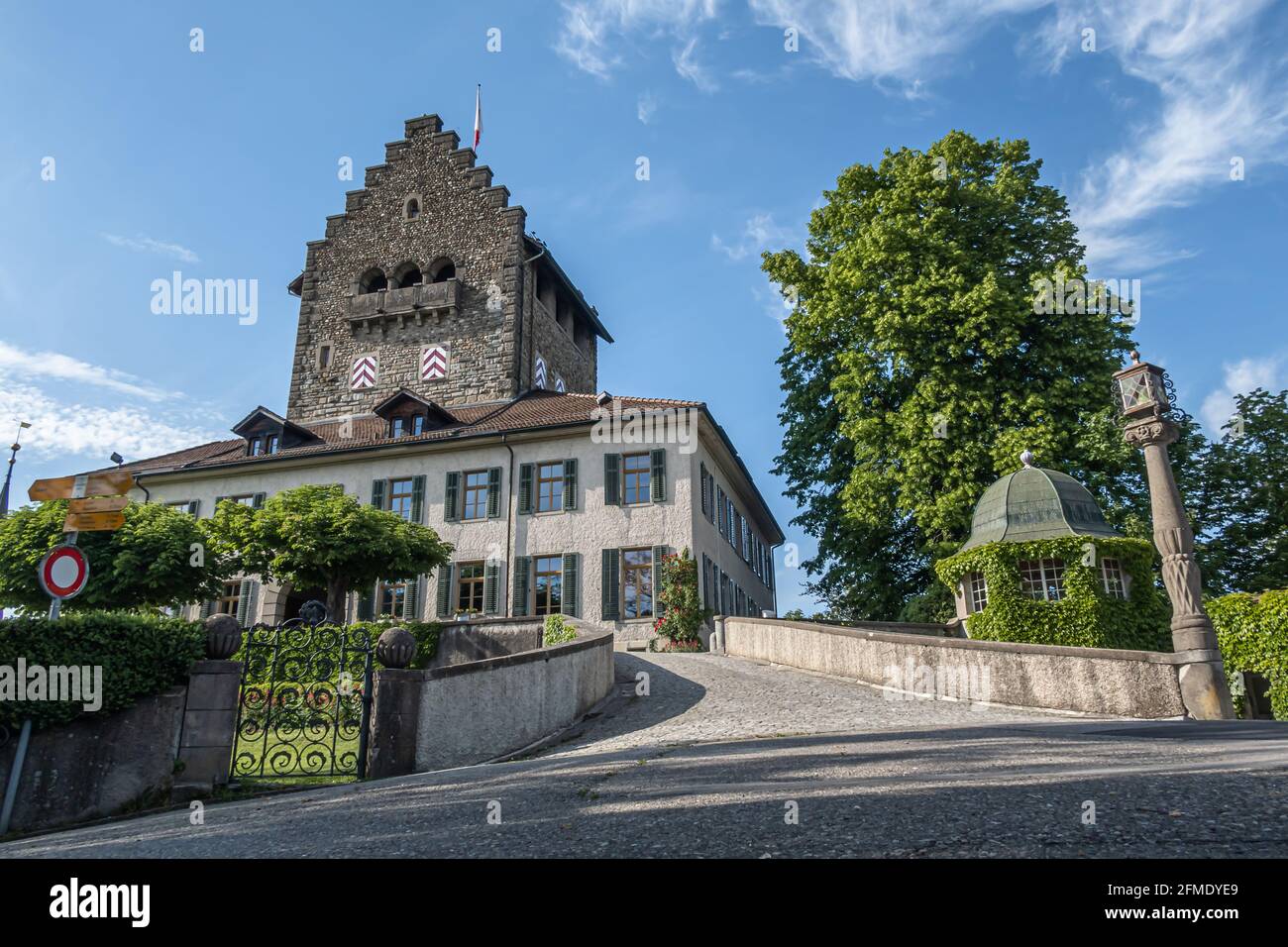 Castle of uster hi-res stock photography and images - Alamy