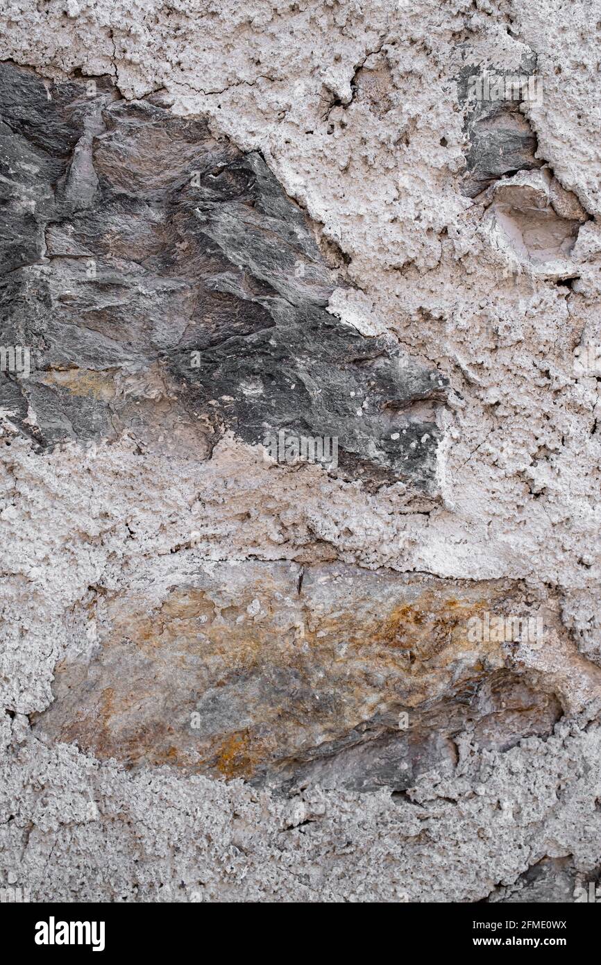 Rough hewn stone wall hi-res stock photography and images - Alamy