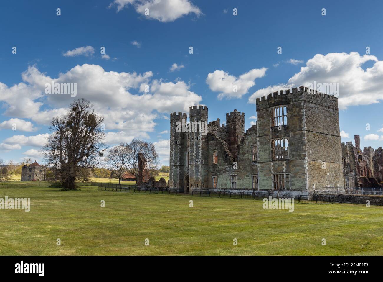 The ruins of Cowdray House, Midhurst, West Sussex, UK Stock Photo - Alamy