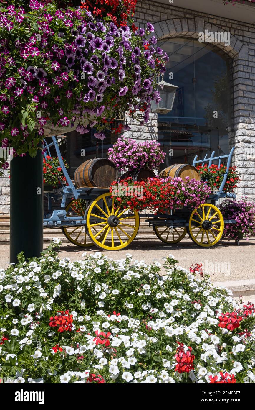 Peasant carriage hi-res stock photography and images - Alamy