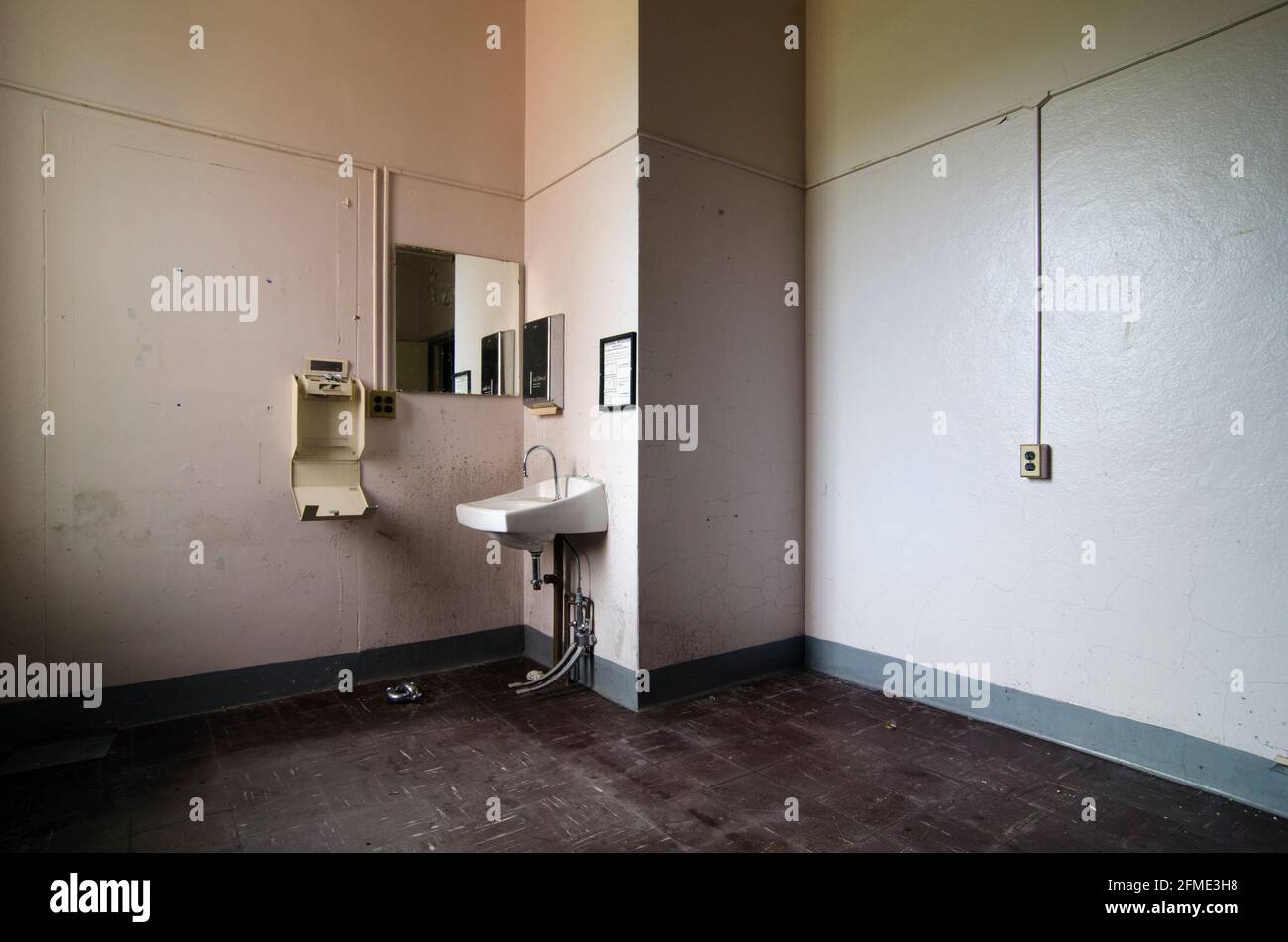 Mental asylum door hi-res stock photography and images - Alamy