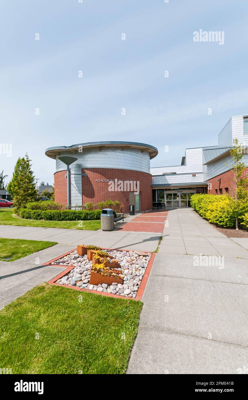 The Anacortes Public Library exterior showing the rotunda in Anacortes ...