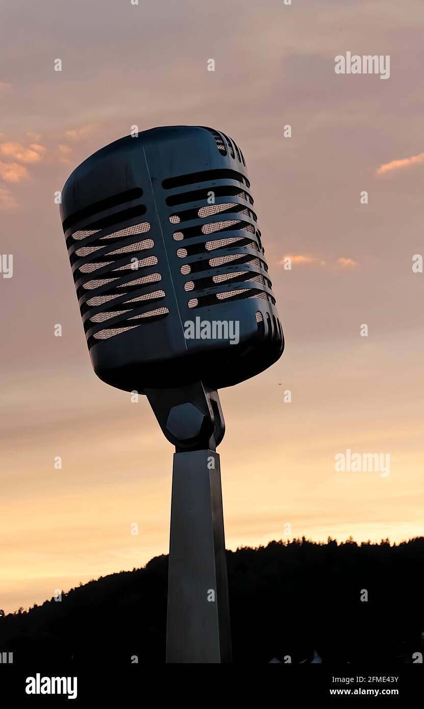 Blues singer art hi-res stock photography and images - Alamy