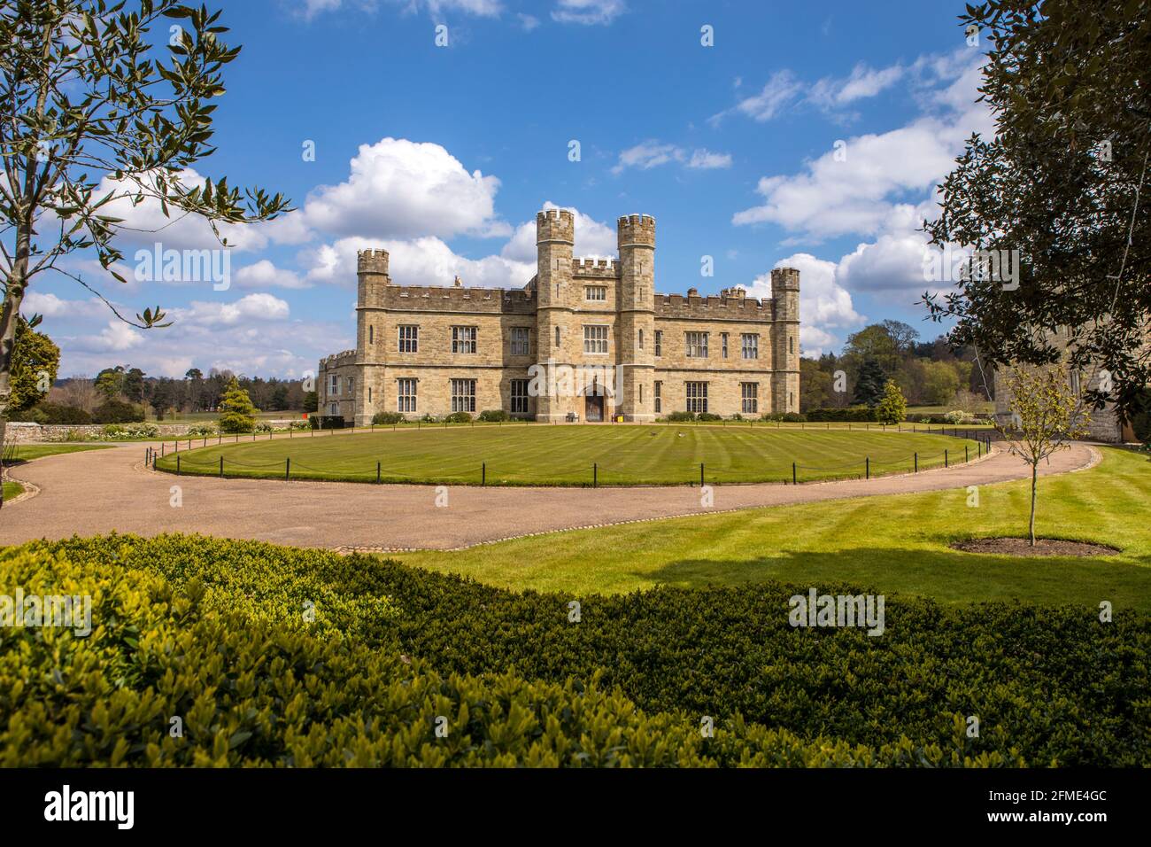 A view of the stunning Leeds Castle in Kent, UK Stock Photo - Alamy