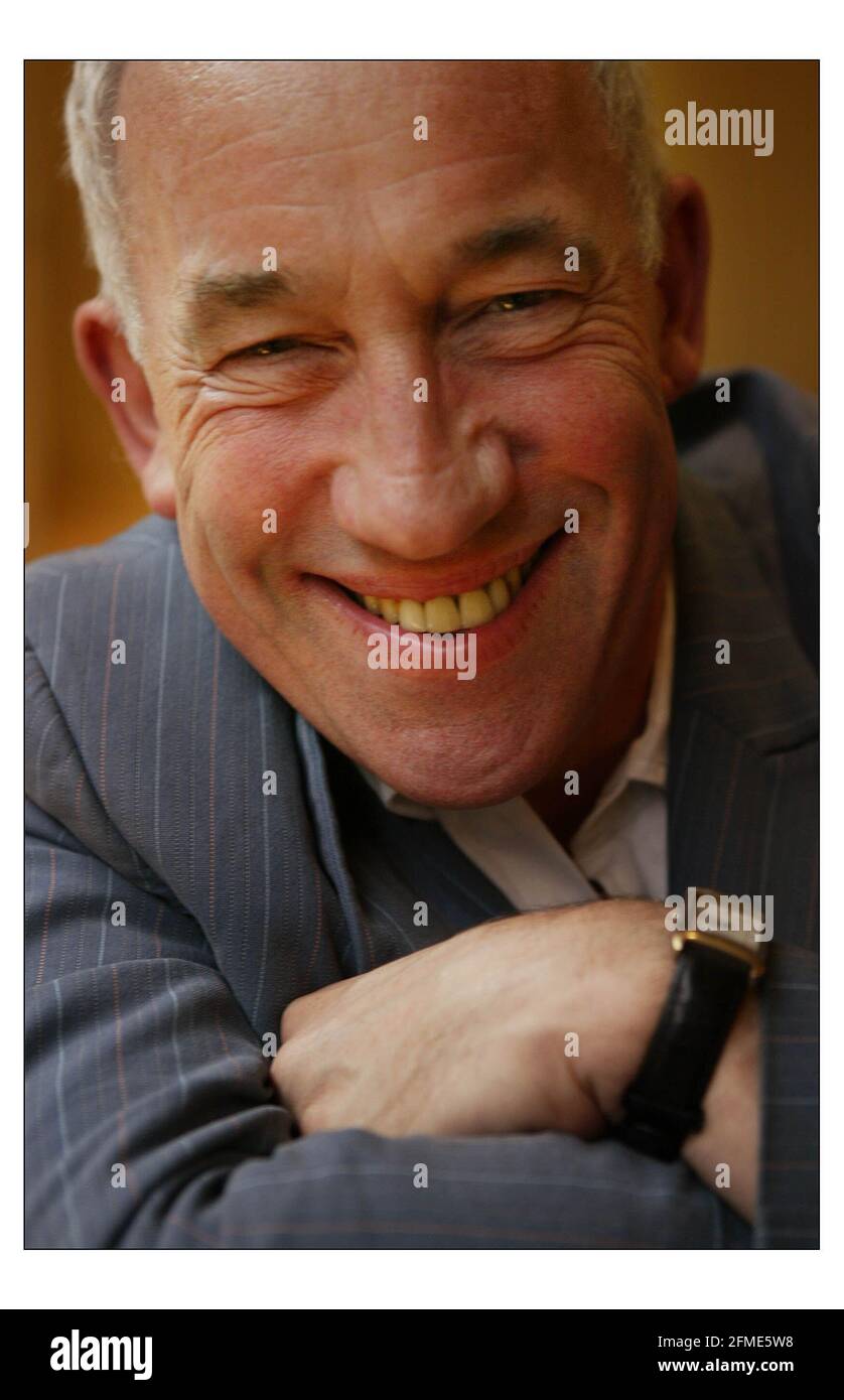 Simon Callow.....actor in London.pic David Sandison 20/4/2004 Stock ...