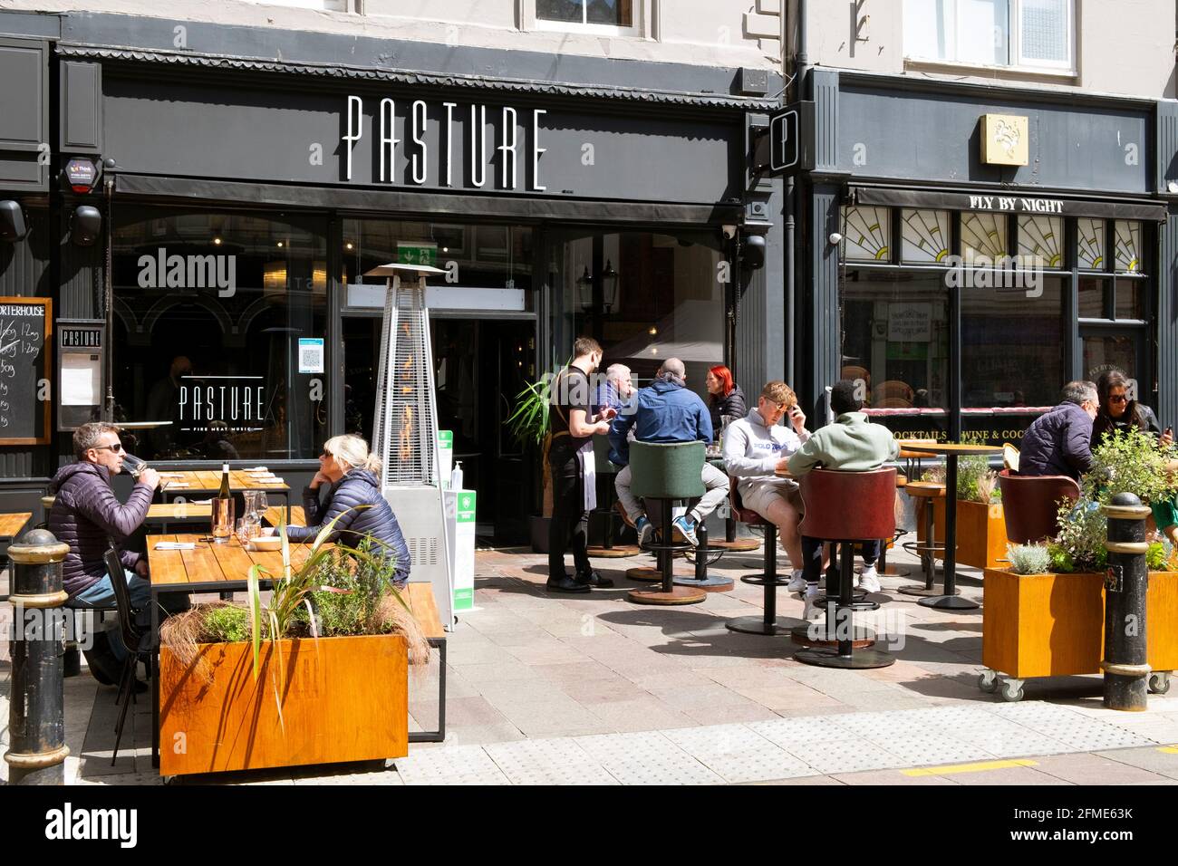 Pasture cardiff hi-res stock photography and images - Alamy
