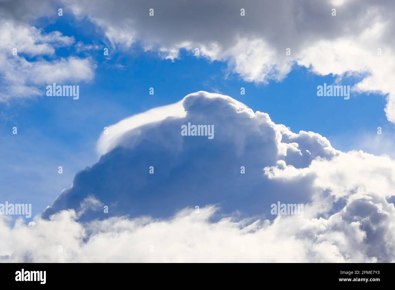 Scudding clouds hi-res stock photography and images - Alamy