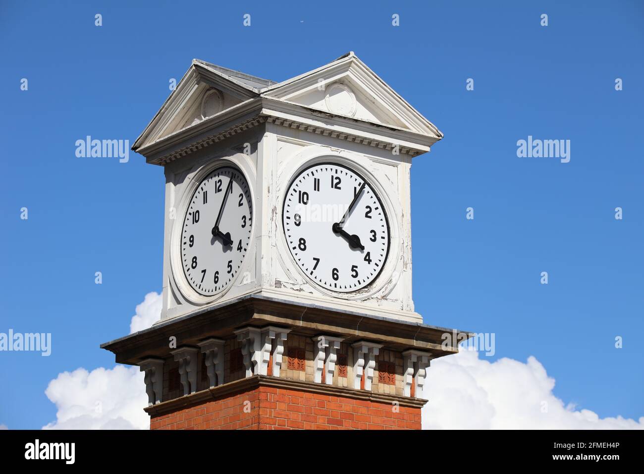 Turret with clock hi-res stock photography and images - Alamy