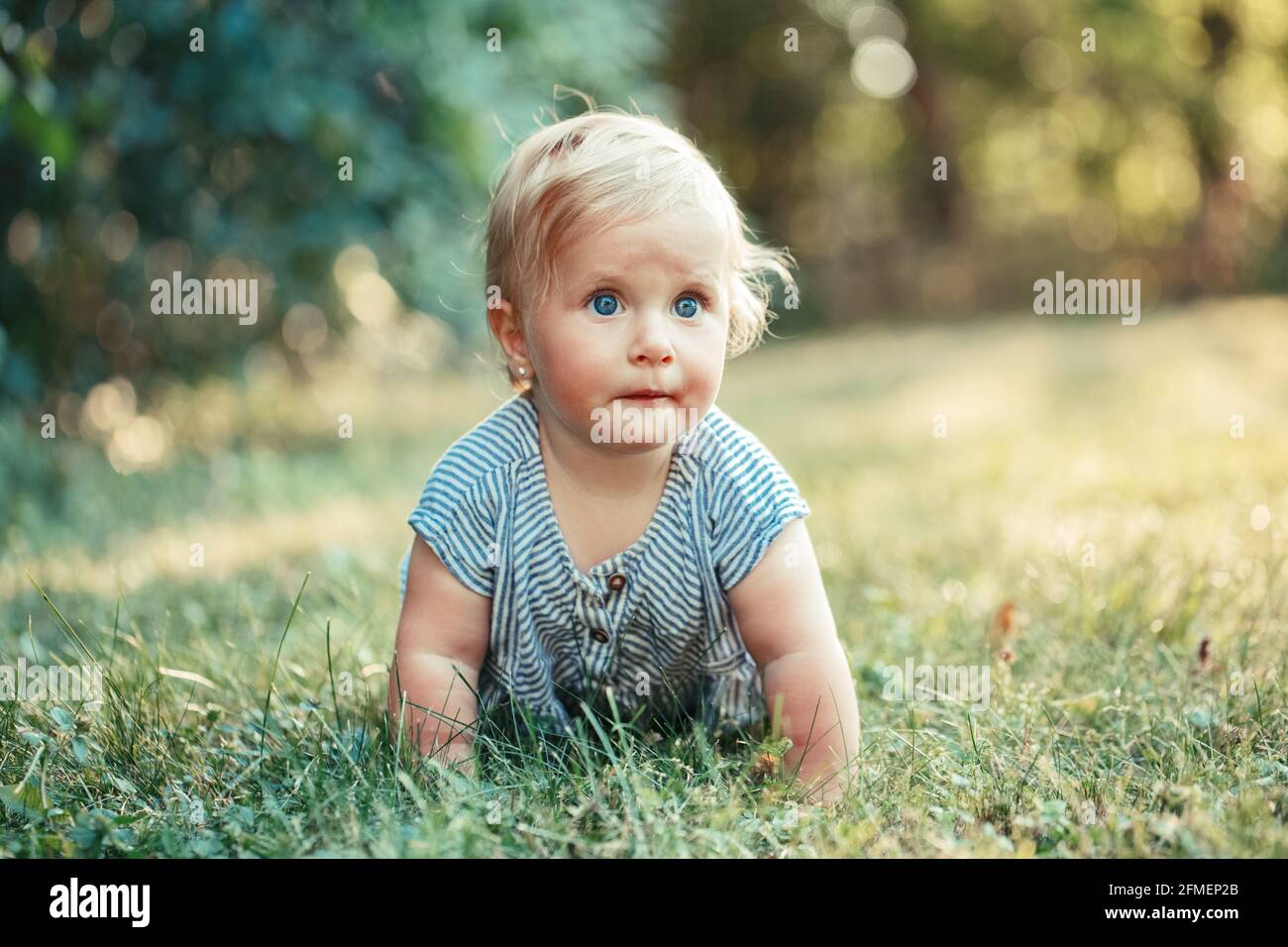 Kid curi hi-res stock photography and images - Alamy