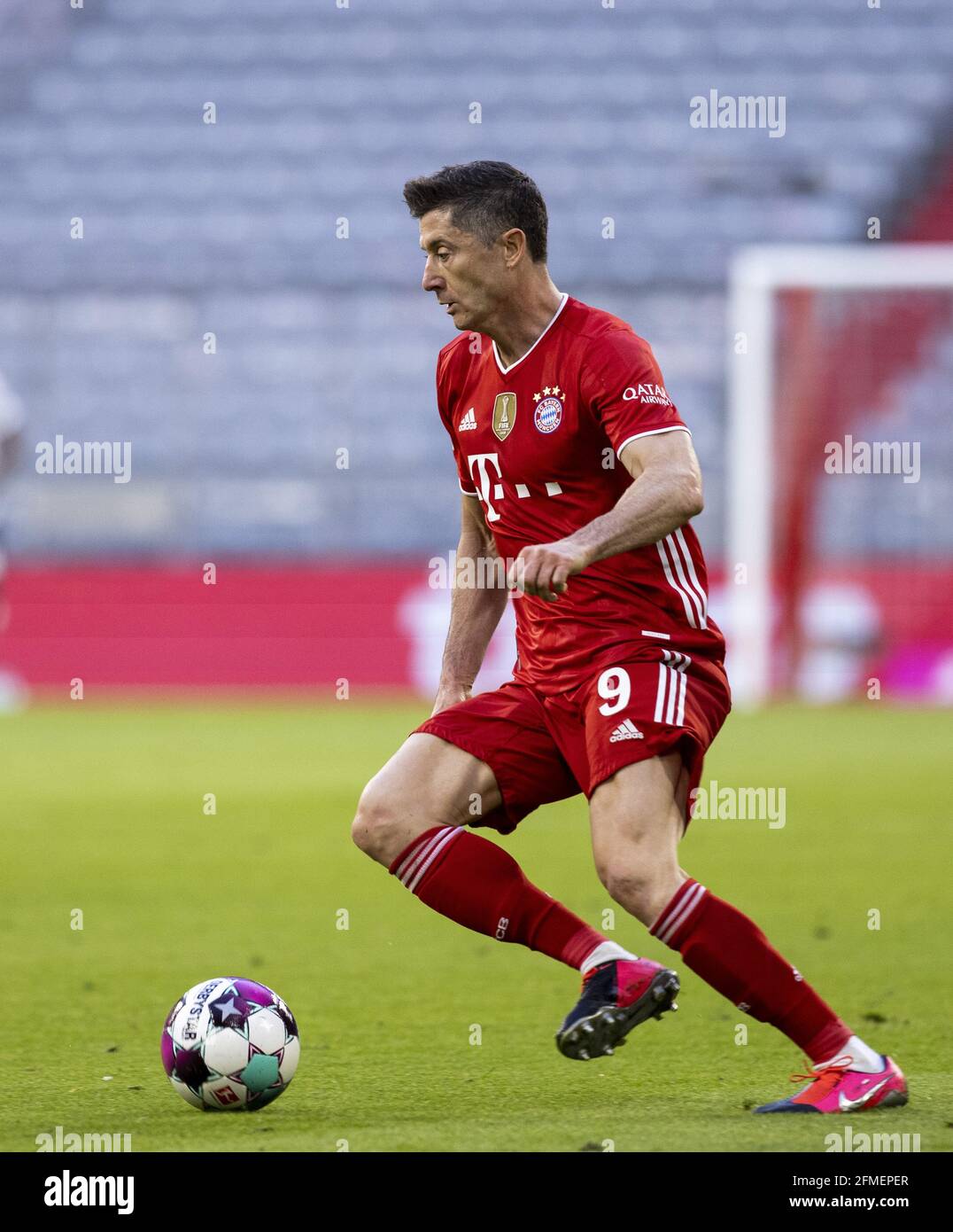 Robert Lewandowski (Muenchen) Bayern München - Borussia Mönchengladbach ...