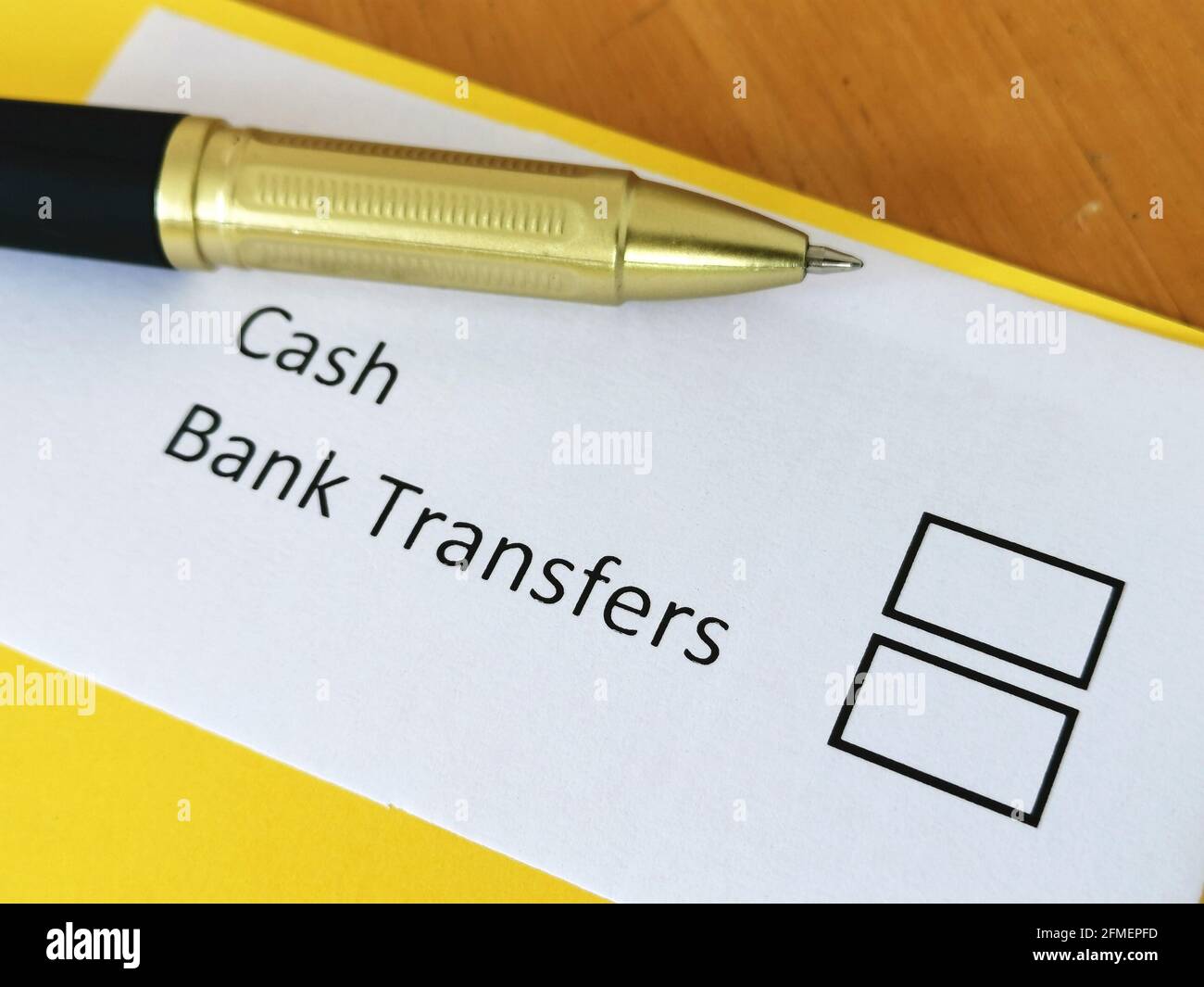 Bank transfers hi-res stock photography and images - Alamy