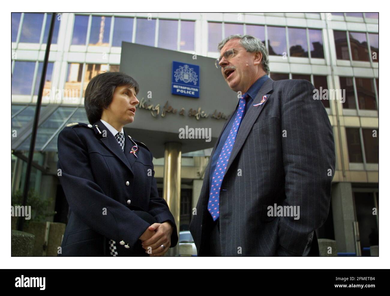 Commander John Grieve retires from the Met being replaced by Commander ...